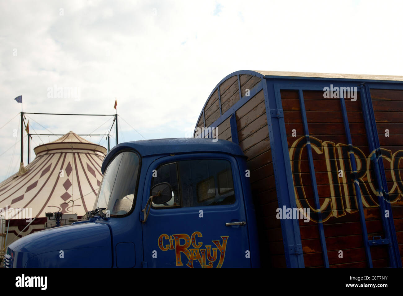 Circus lorry hi-res stock photography and images - Alamy