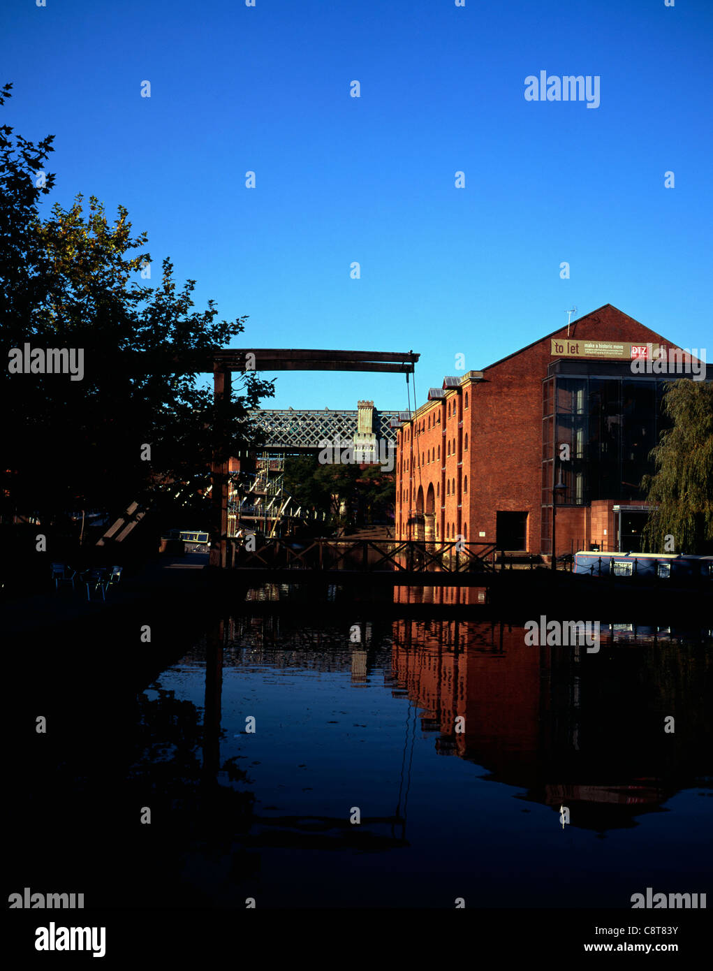 Waterways warehouse restoration hi-res stock photography and images - Alamy