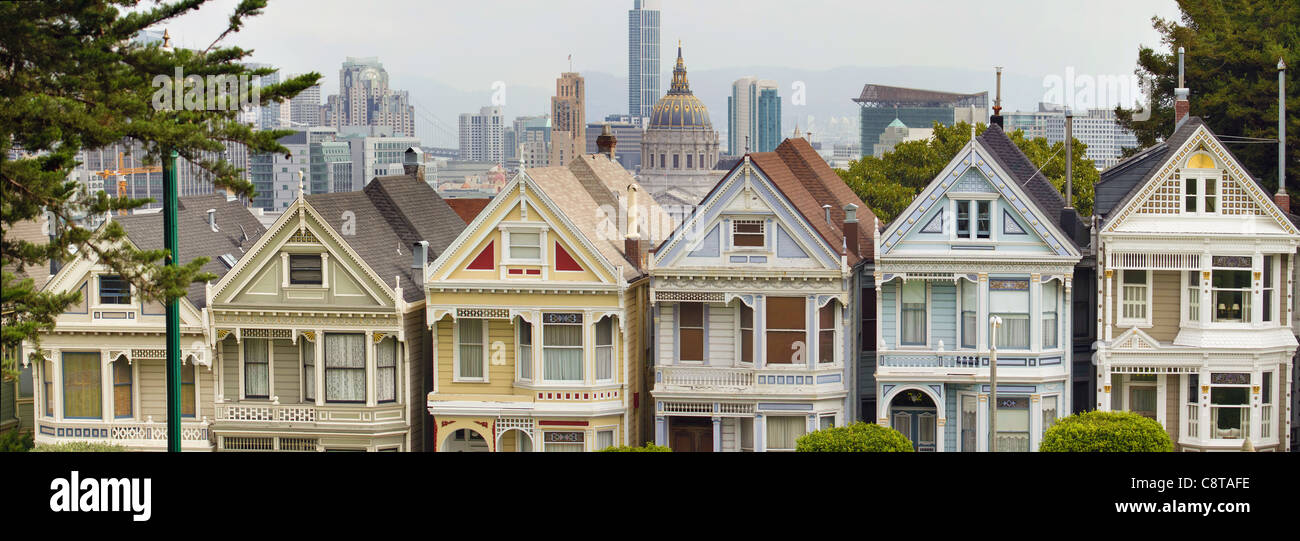 Painted Ladies Row Houses by Alamo Square with San Francisco Skyline ...