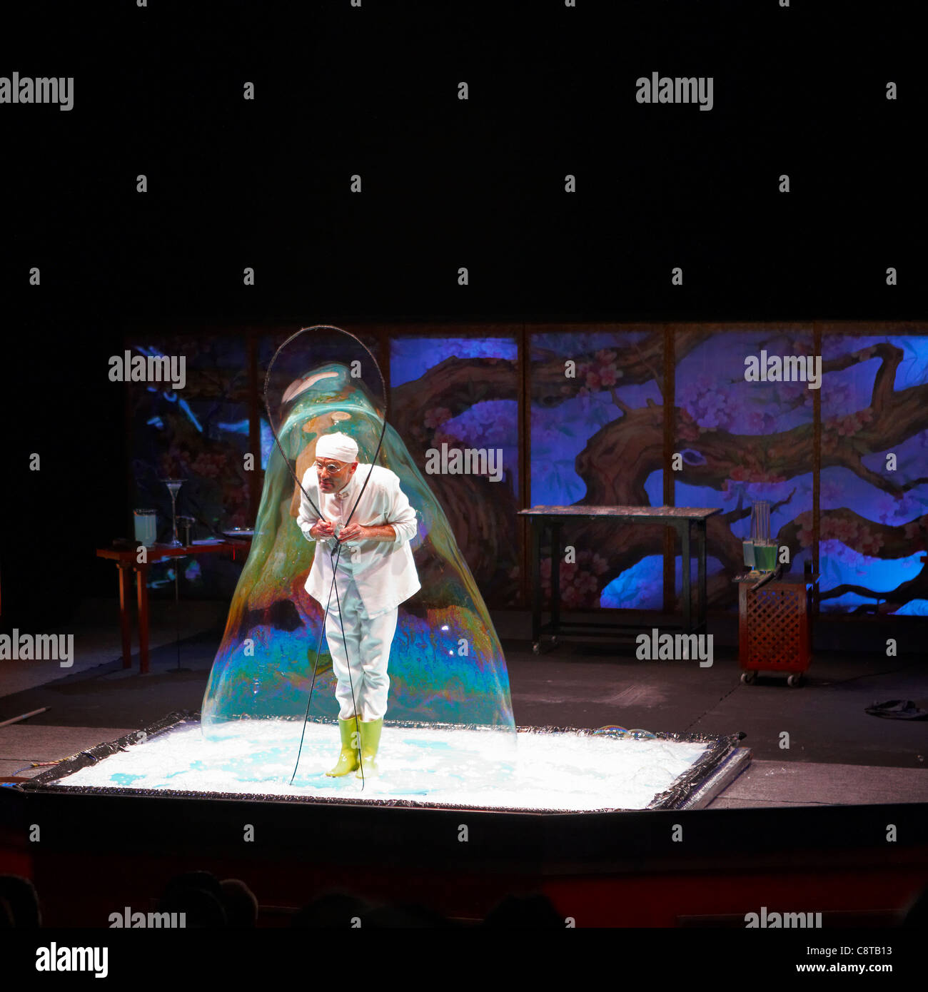 Bubble inside bubble hi-res stock photography and images - Alamy