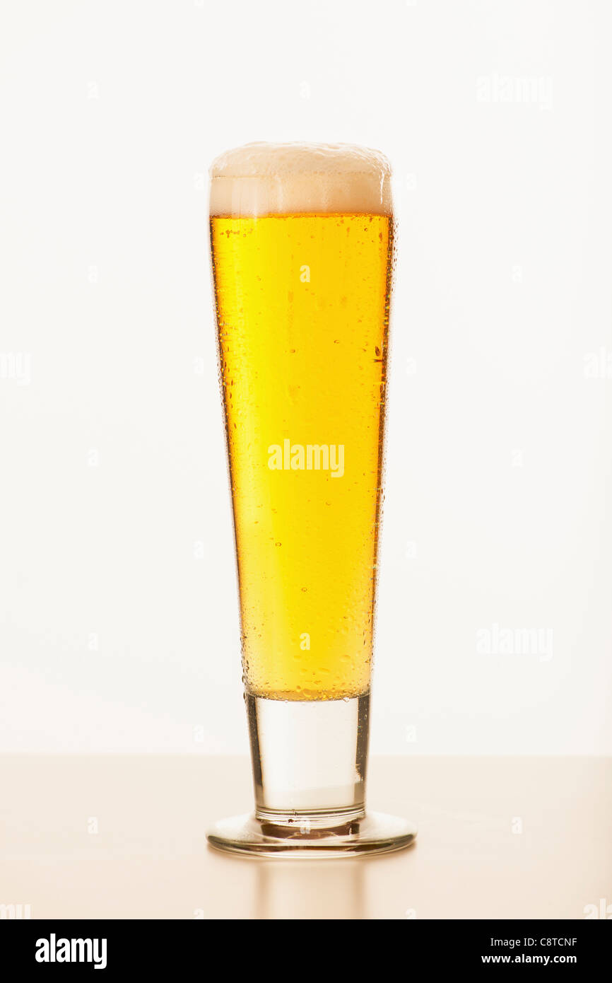 Pale ale glass hi-res stock photography and images - Alamy