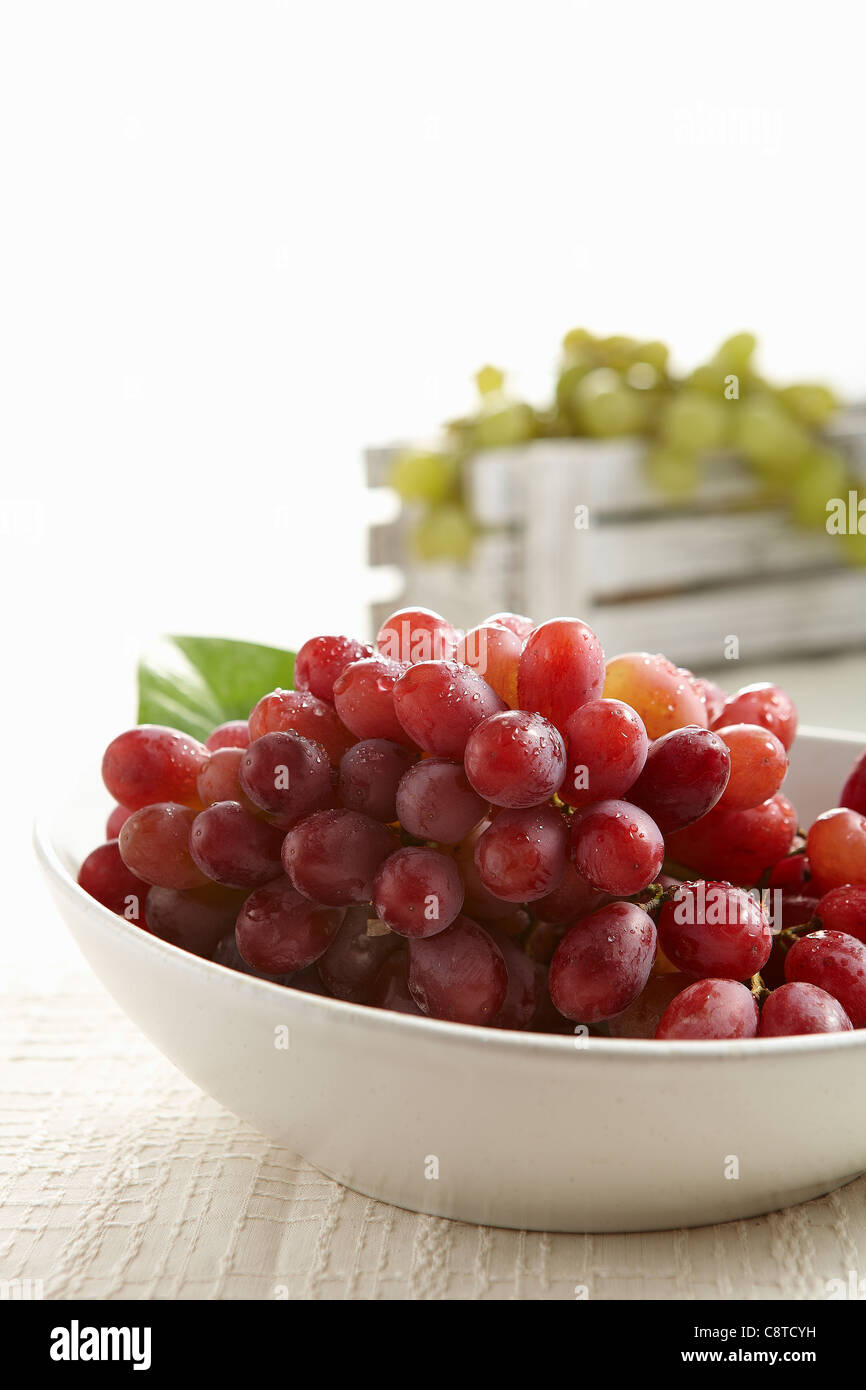 Grapes in bowl hi-res stock photography and images - Alamy