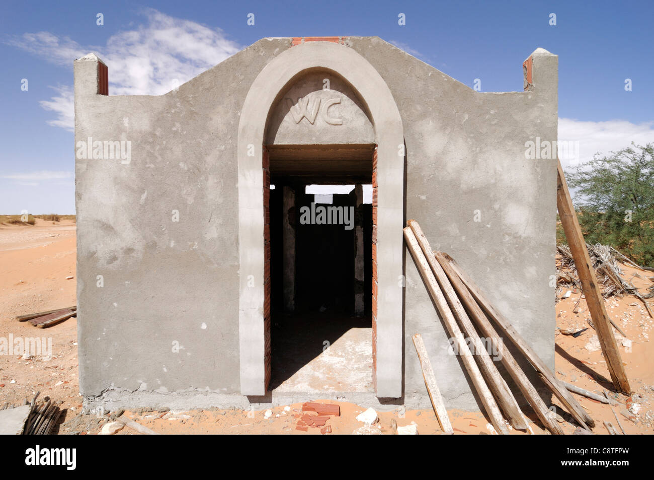 Roadside toilet hi-res stock photography and images - Alamy