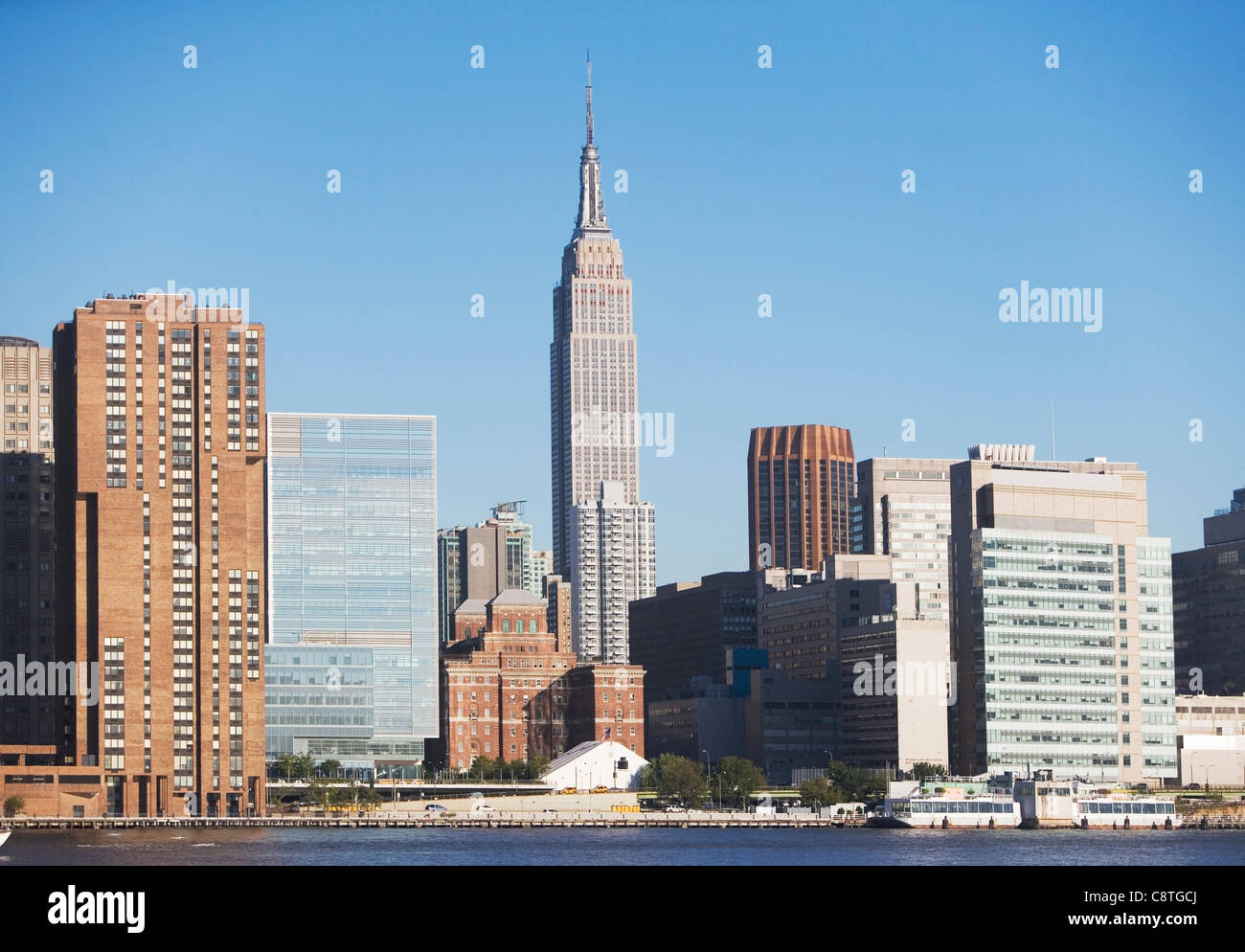 USA, New York State, New York City, Manhattan, Empire State Building ...