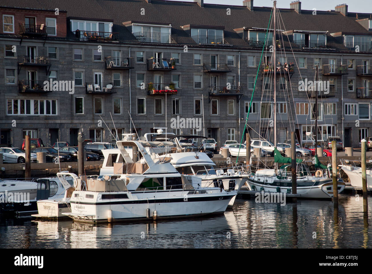 Fish boat dock harbor hi-res stock photography and images - Alamy