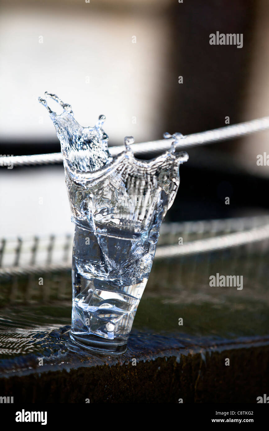 Water Splashing In A Glass Stock Photo - Alamy