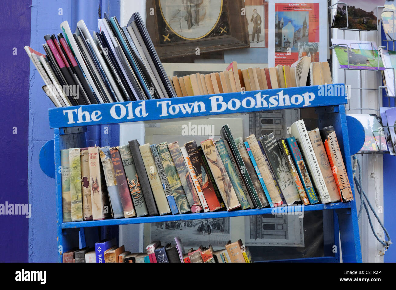 Old bookshop exterior hi-res stock photography and images - Alamy