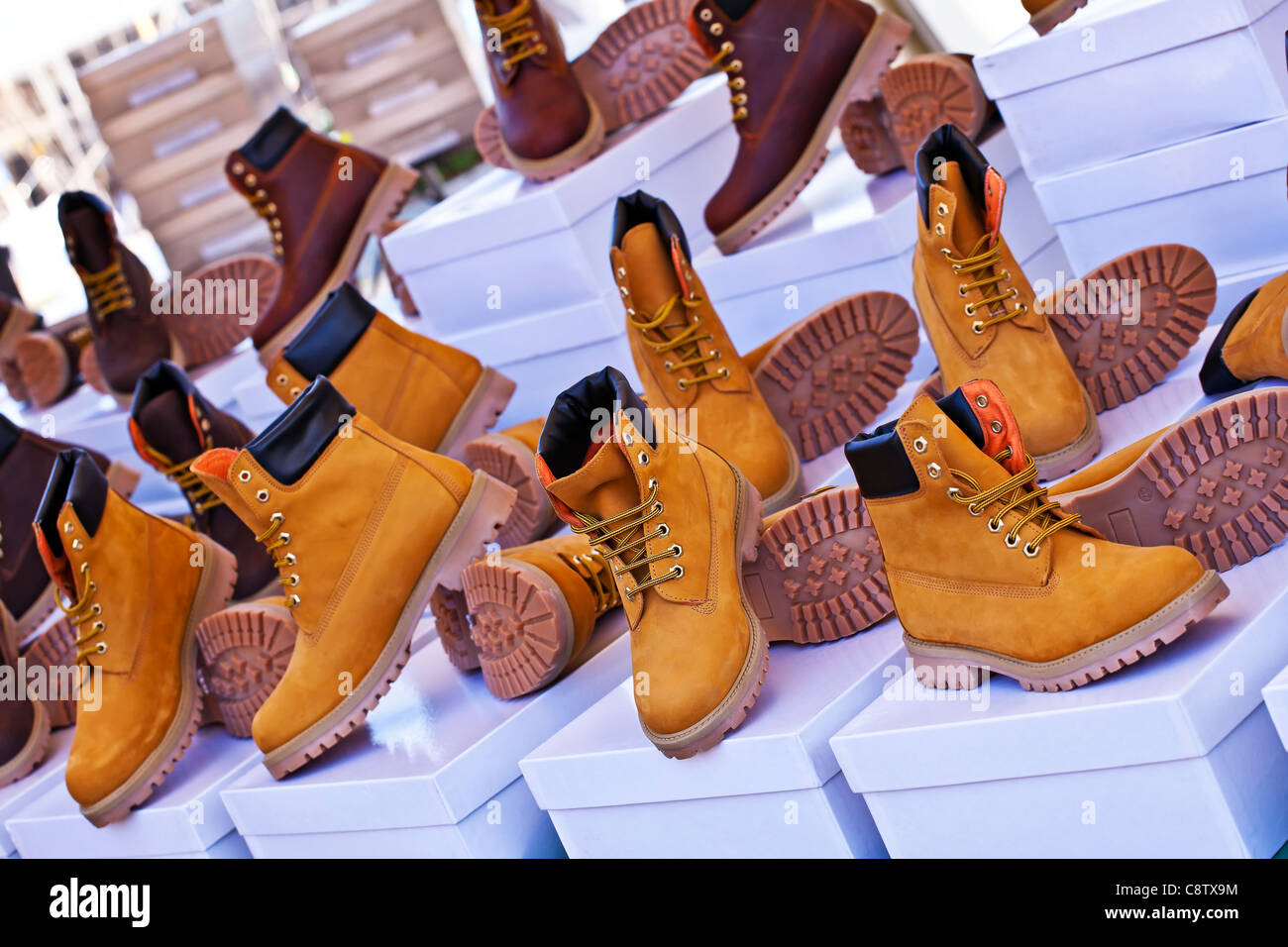 Shoes market hi-res stock photography and images - Alamy