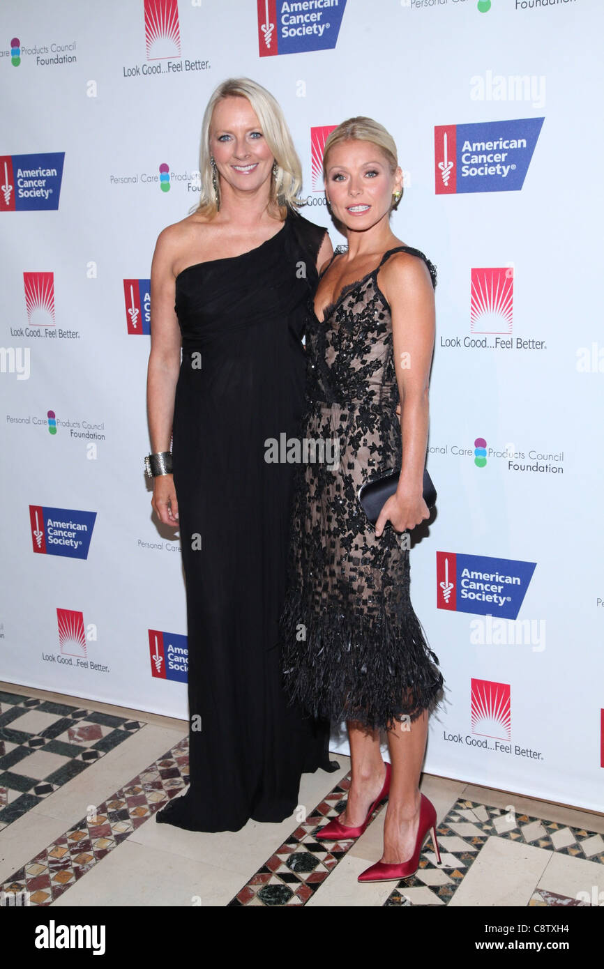 Lindsa Wells, Kelly Ripa at arrivals for 27th Annual Dream Ball to ...