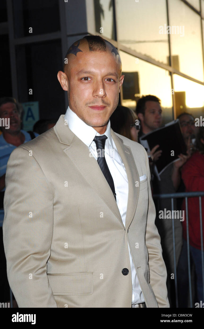 Theo rossi hi-res stock photography and images - Alamy