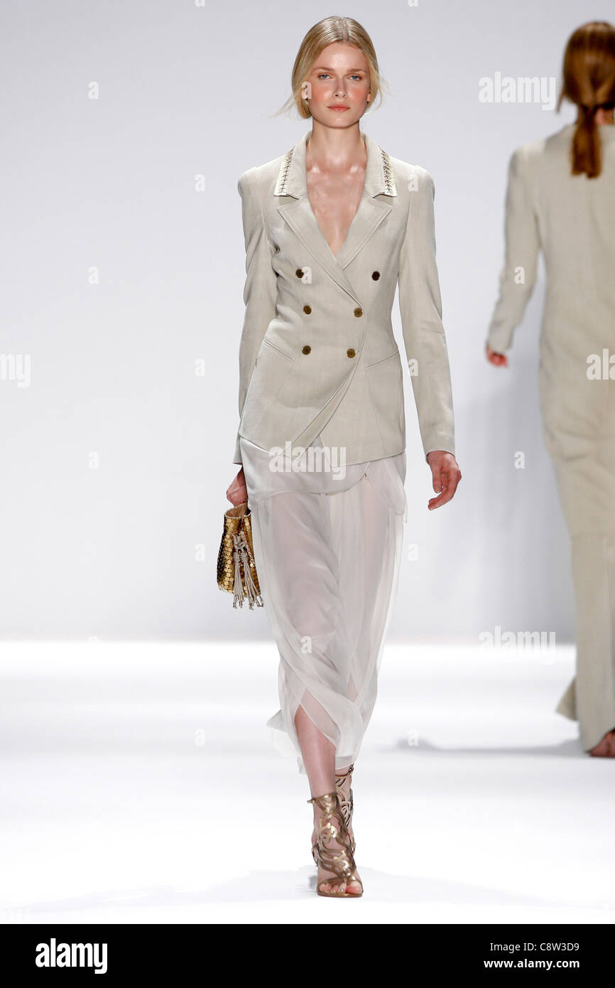 Elie tahari designer hi-res stock photography and images - Alamy