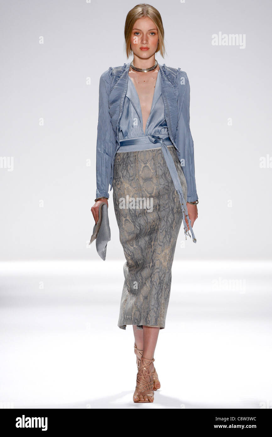 Elie Tahari – Runway - Spring/Summer 2012 Collection – New York Stock ...