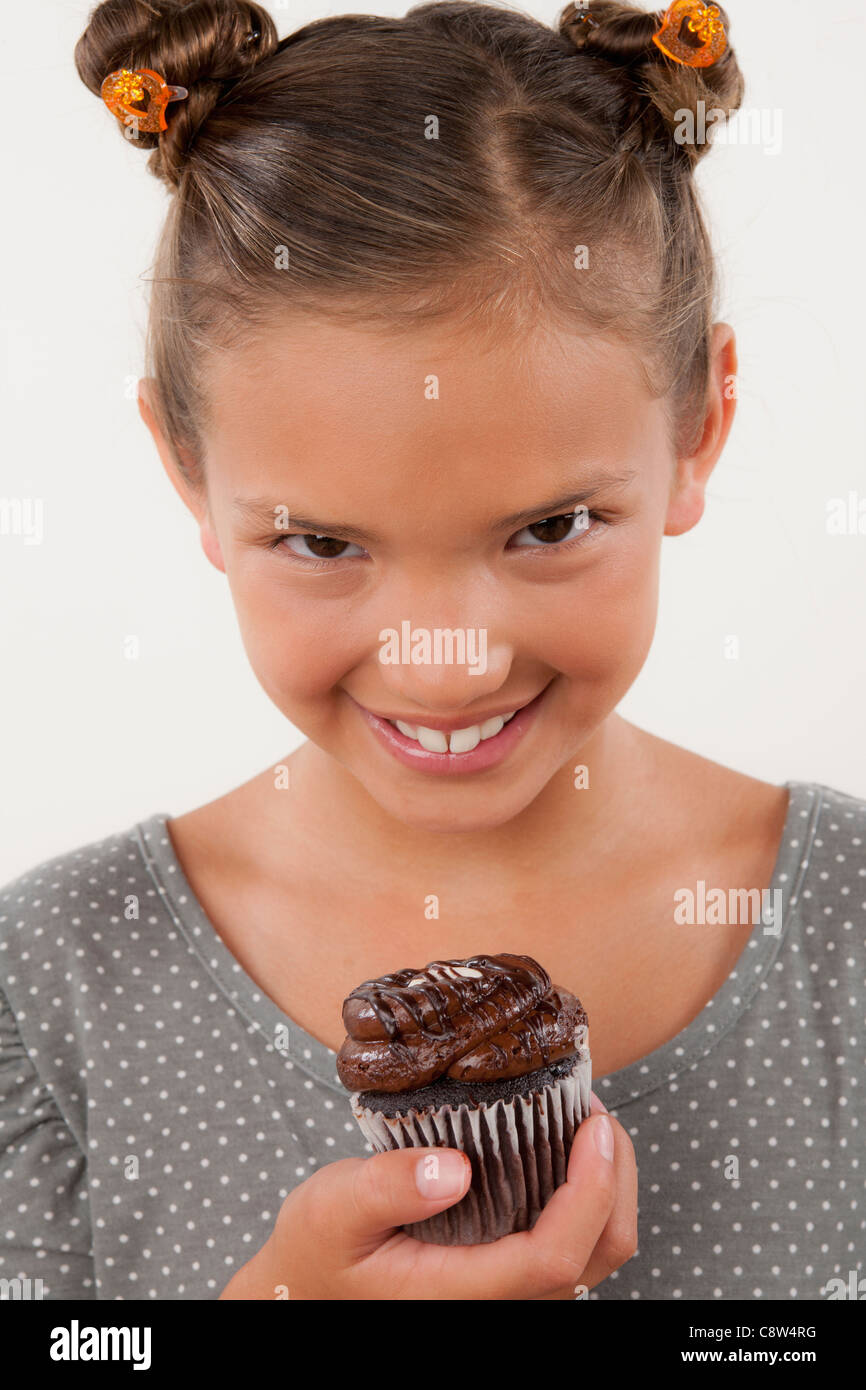 Cake only hi-res stock photography and images - Alamy