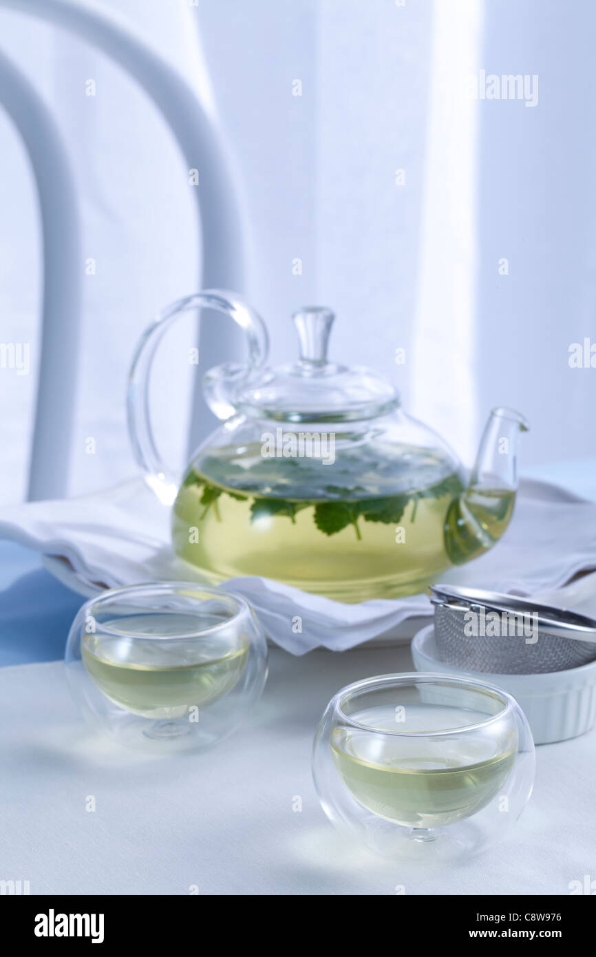 Organic Tea In A Cup And Teapot Stock Photo - Alamy