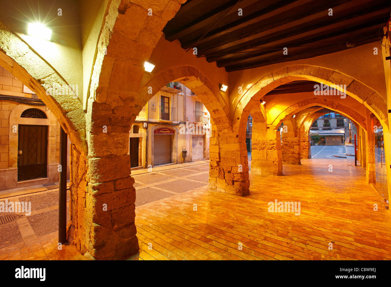 Arcades at Merceria street. Tarragona old town, Catalonia, Spain Stock ...