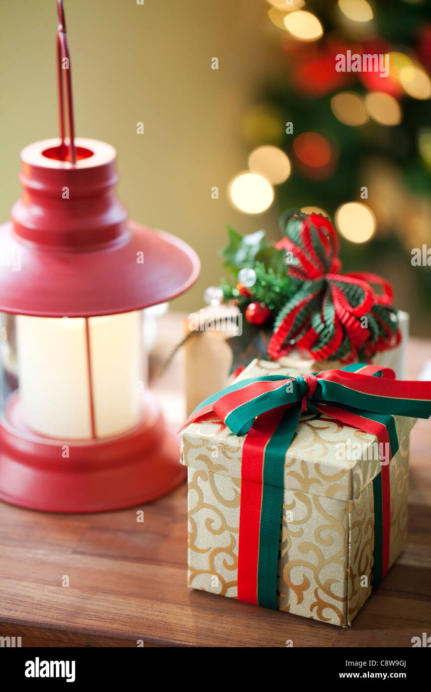 Lantern box hi-res stock photography and images - Alamy