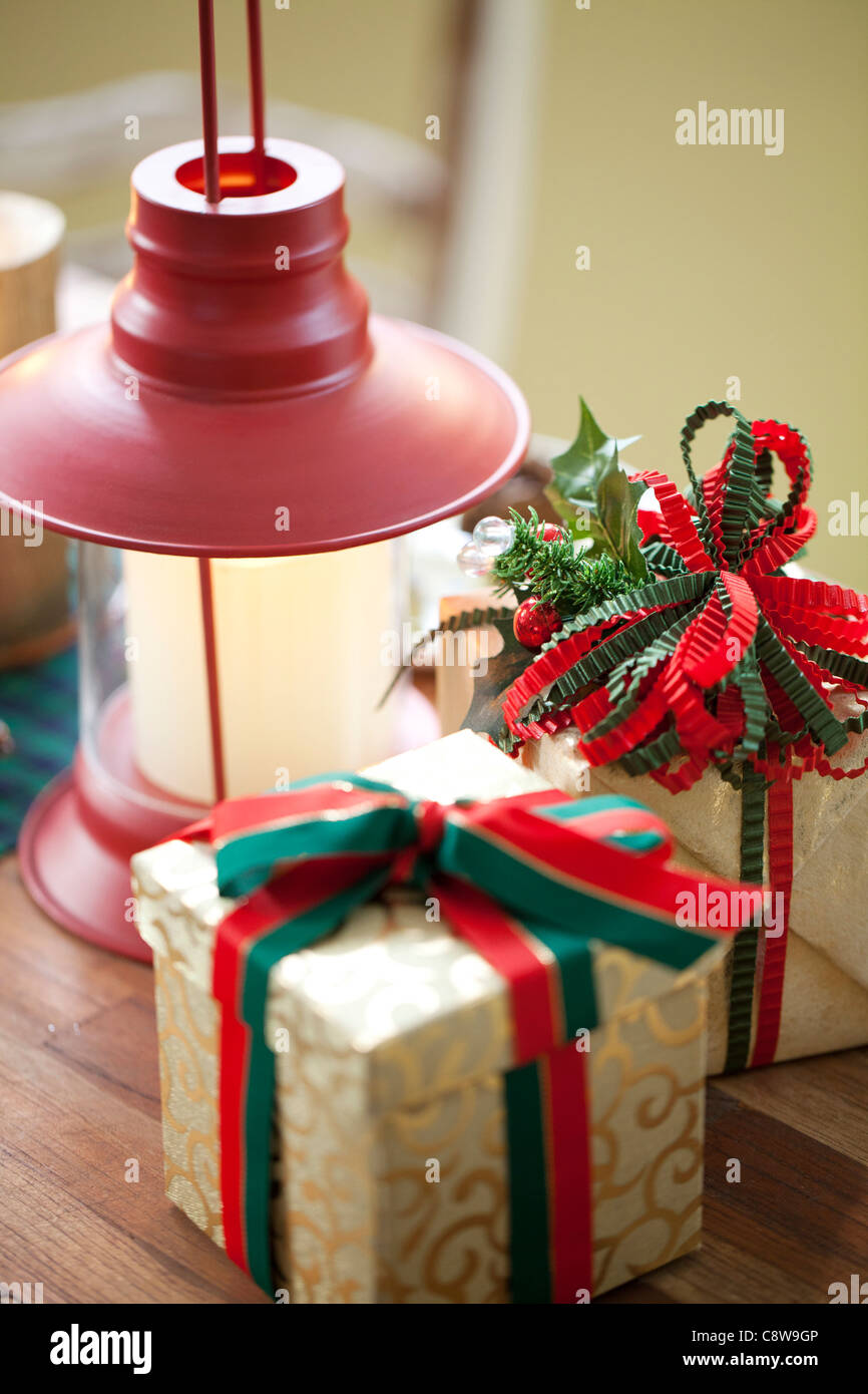 Lantern box hi-res stock photography and images - Alamy