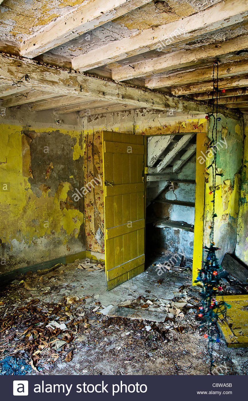 Abandoned Shack Stock Photos & Abandoned Shack Stock Images - Alamy
