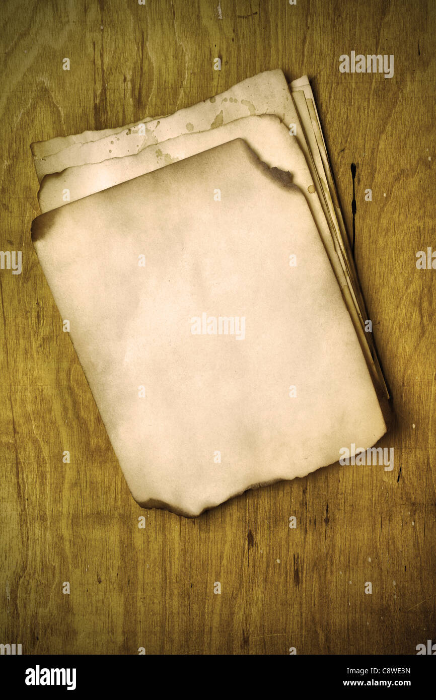 Old papers hi-res stock photography and images - Alamy