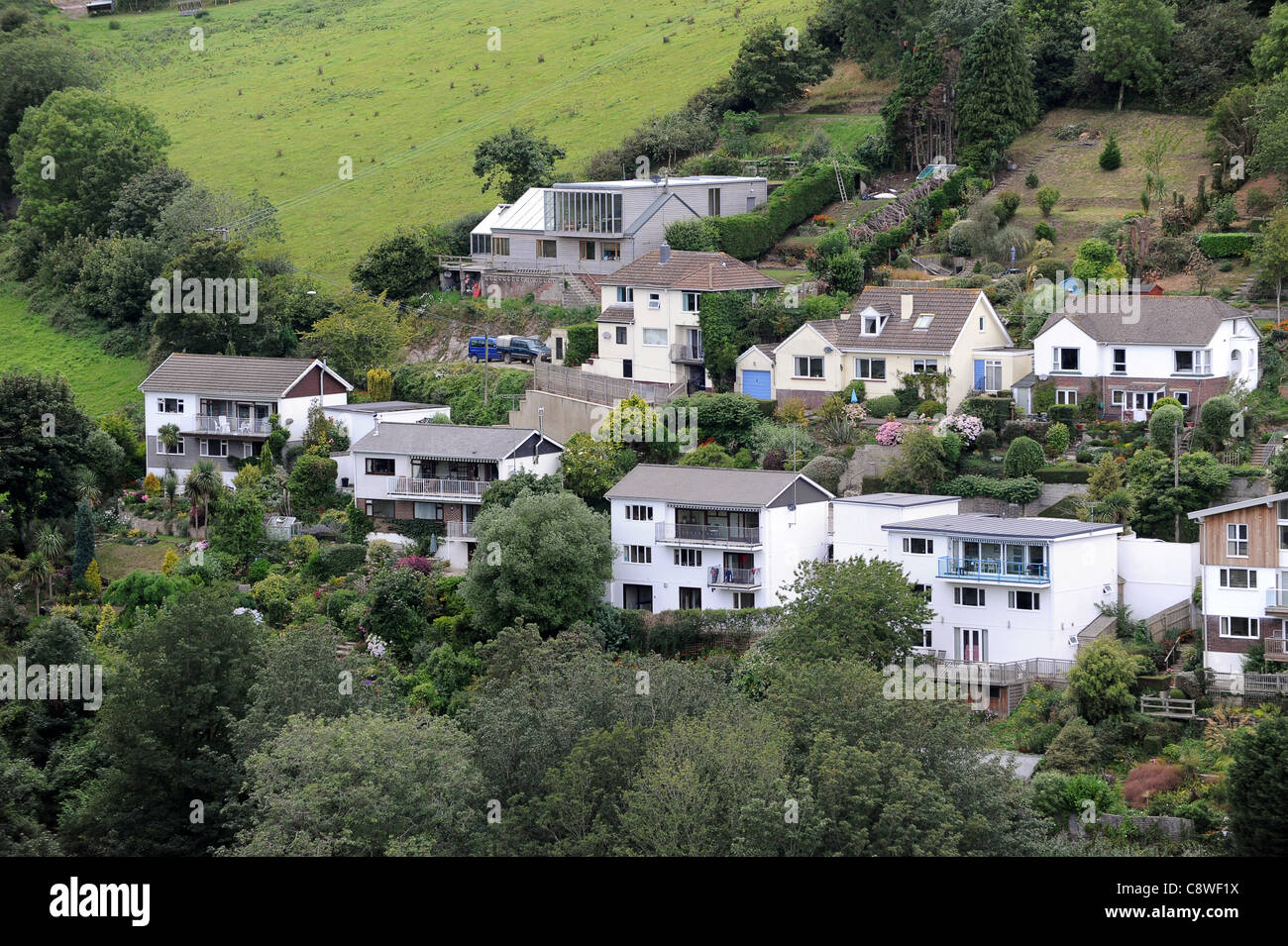 Modern houses hi-res stock photography and images - Alamy