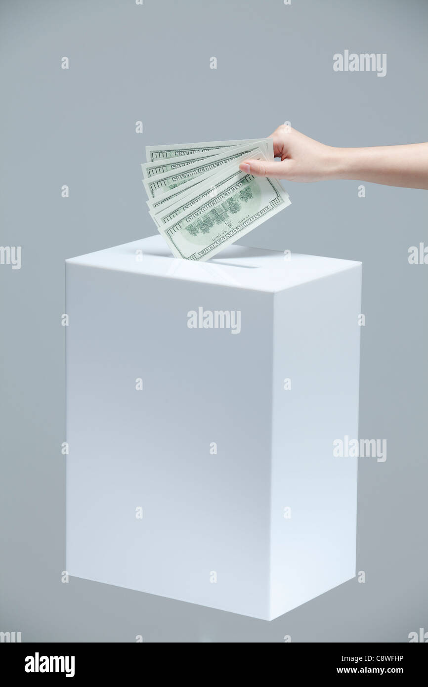 Social currency hi-res stock photography and images - Alamy