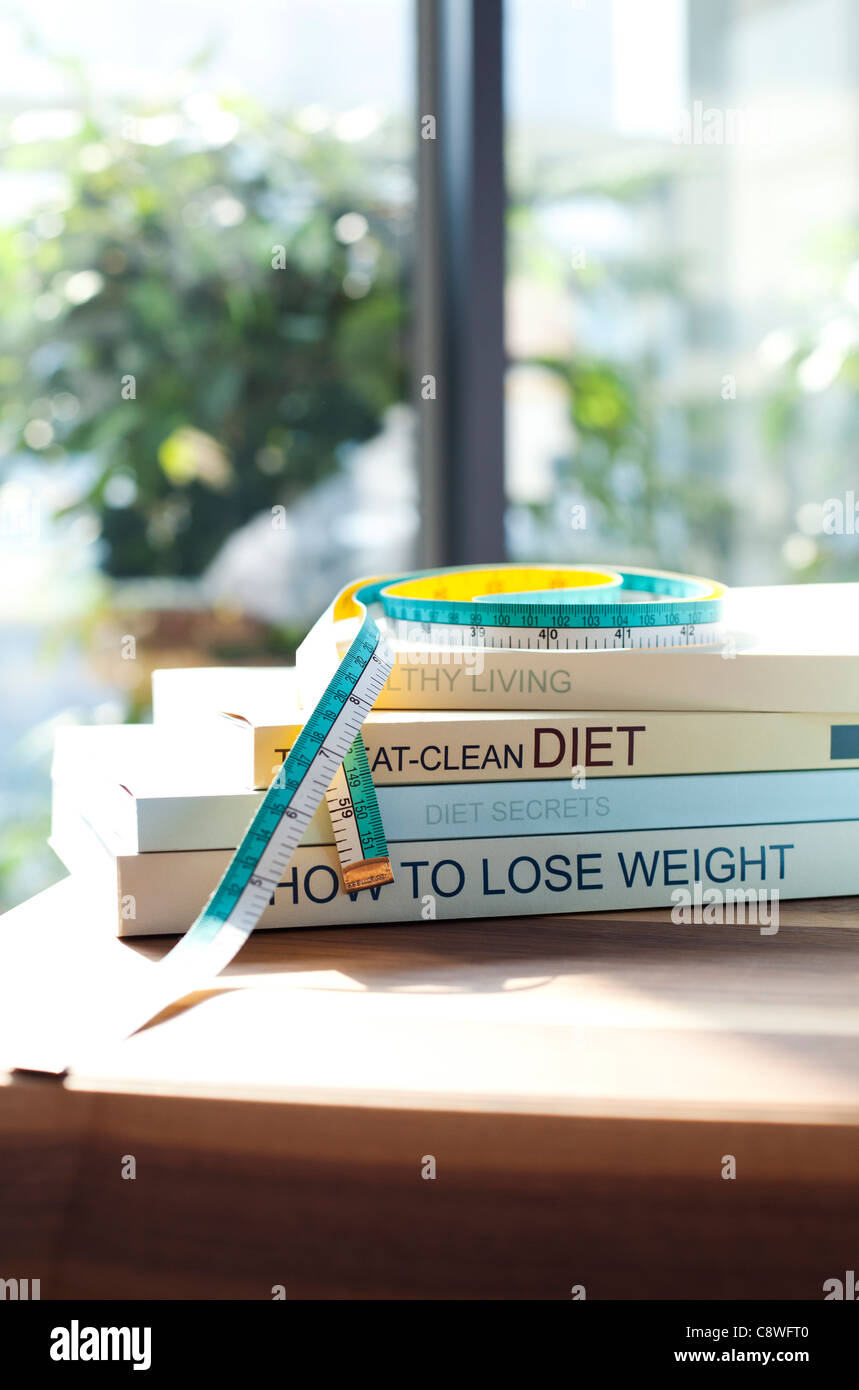Diet books hi-res stock photography and images - Alamy