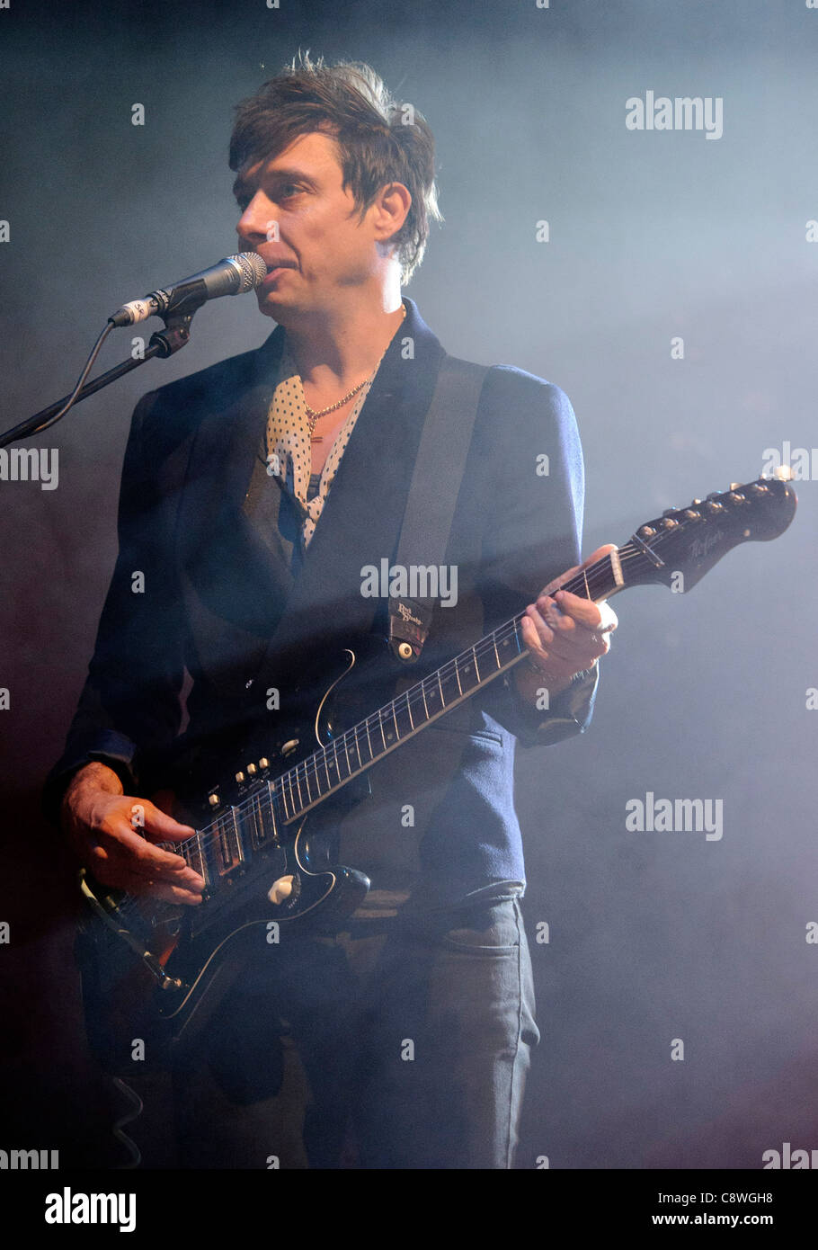 British guitarist hi-res stock photography and images - Alamy