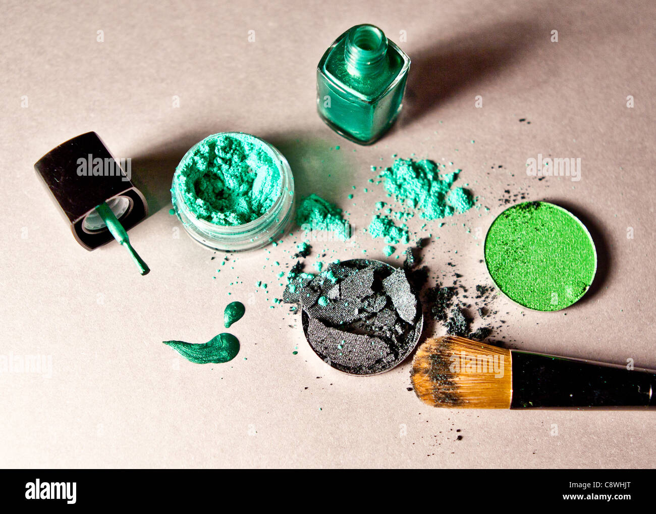 eyeshadow makeup Stock Photo - Alamy