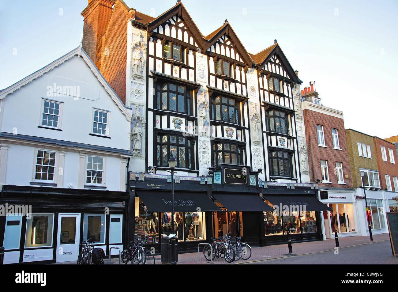 Period building in Market Place, Kingston upon Thames, Royal Borough of ...