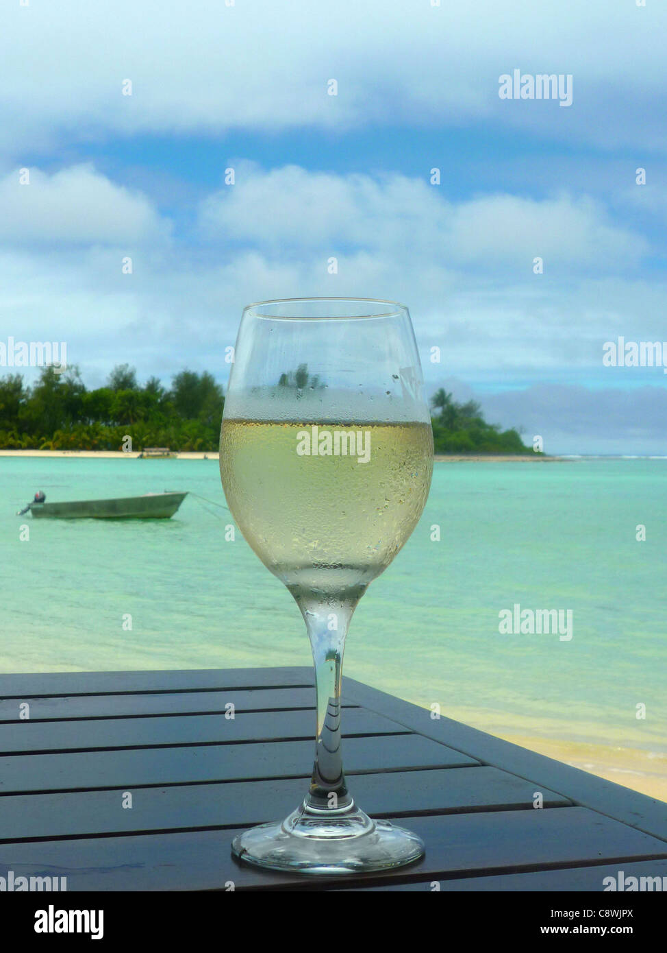 Rarotonga tropical beach lagoon hi-res stock photography and images - Alamy