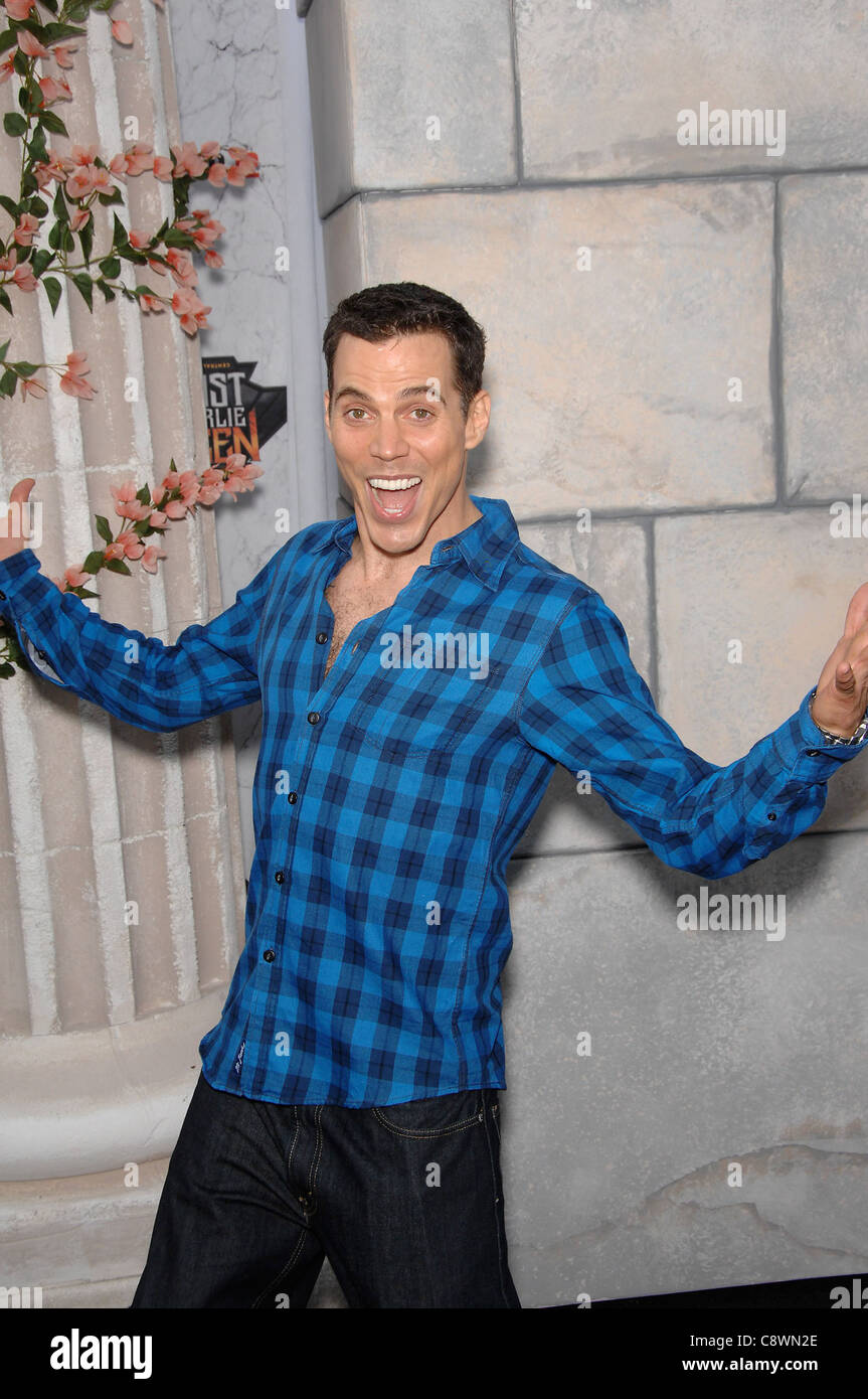 Steve O arrivals Comedy Central Roast Charlie Sheen Sony Pictures ...