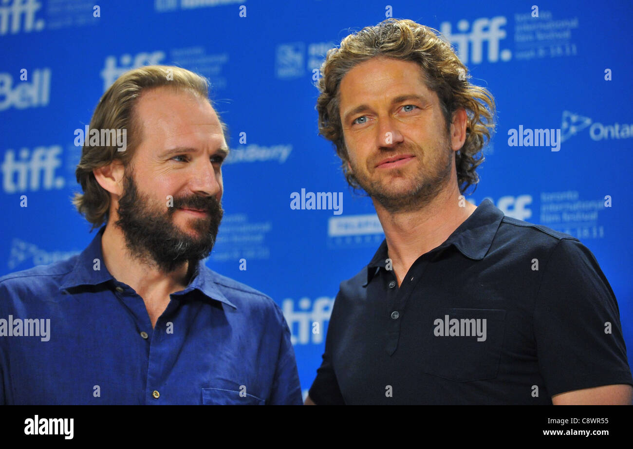 Gerard butler and ralph fiennes hi-res stock photography and images - Alamy