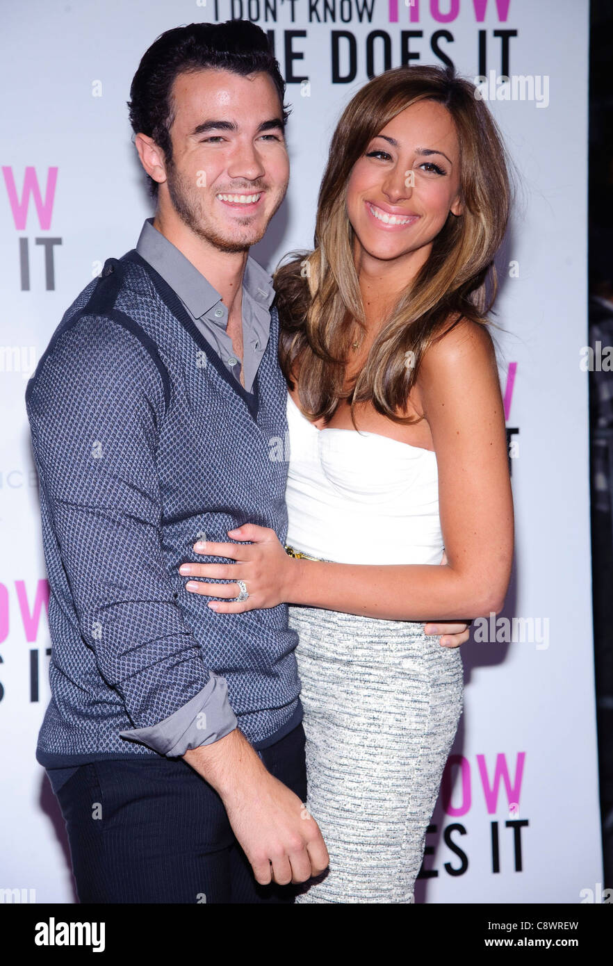 Kevin jonas and danielle deleasa jonas hi-res stock photography and images - Alamy