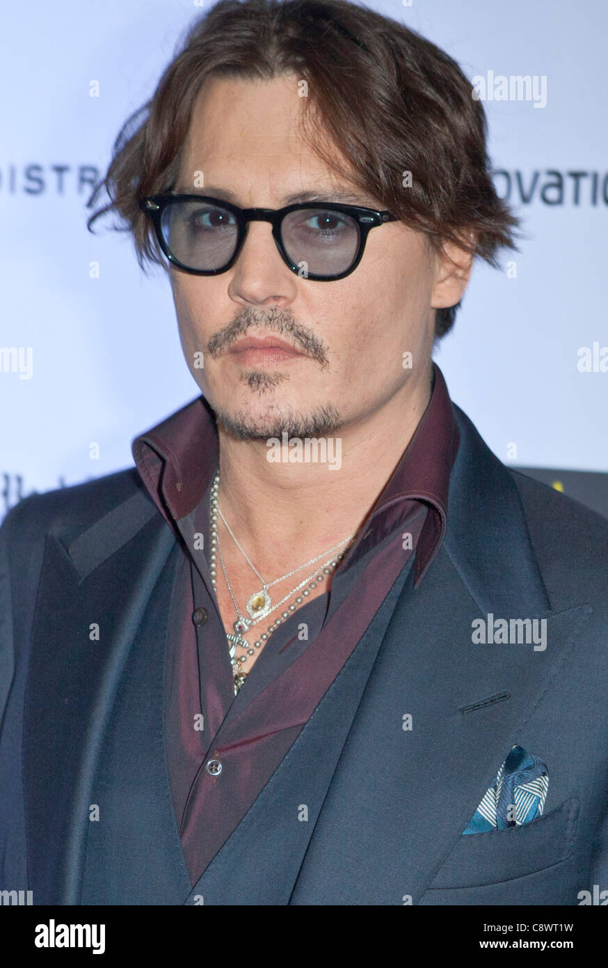 Johnny Depp at arrivals for THE RUM DIARY Premiere, Los Angeles County ...