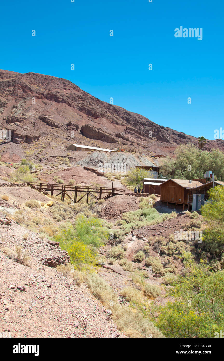 Calico Ghost Town Mojave Desert gold digging mine Stock Photo - Alamy