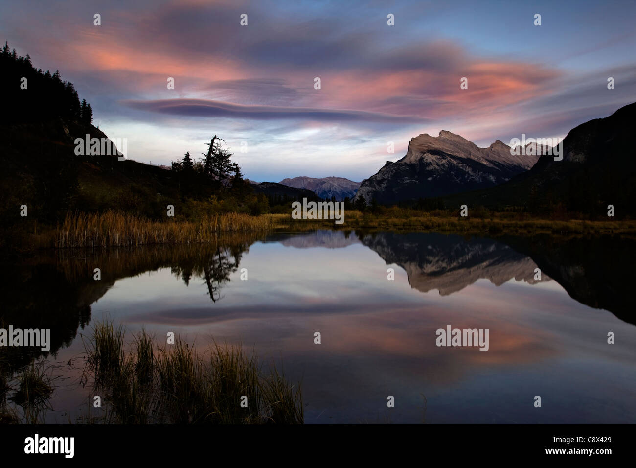 Sunset at Banff's Vermillion Lakes Stock Photo - Alamy