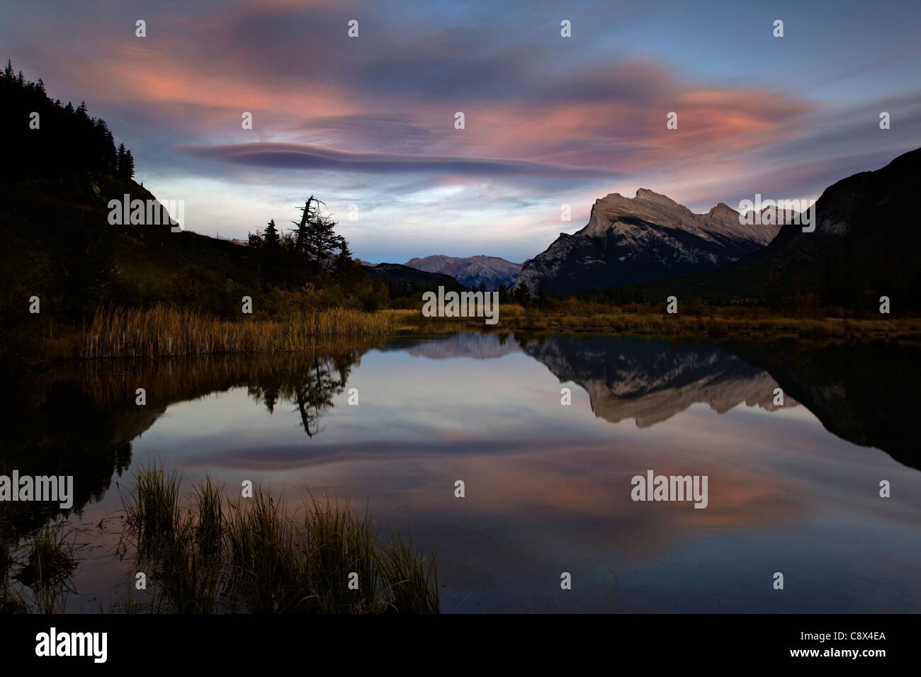Sunset at Banff's Vermillion Lakes Stock Photo - Alamy