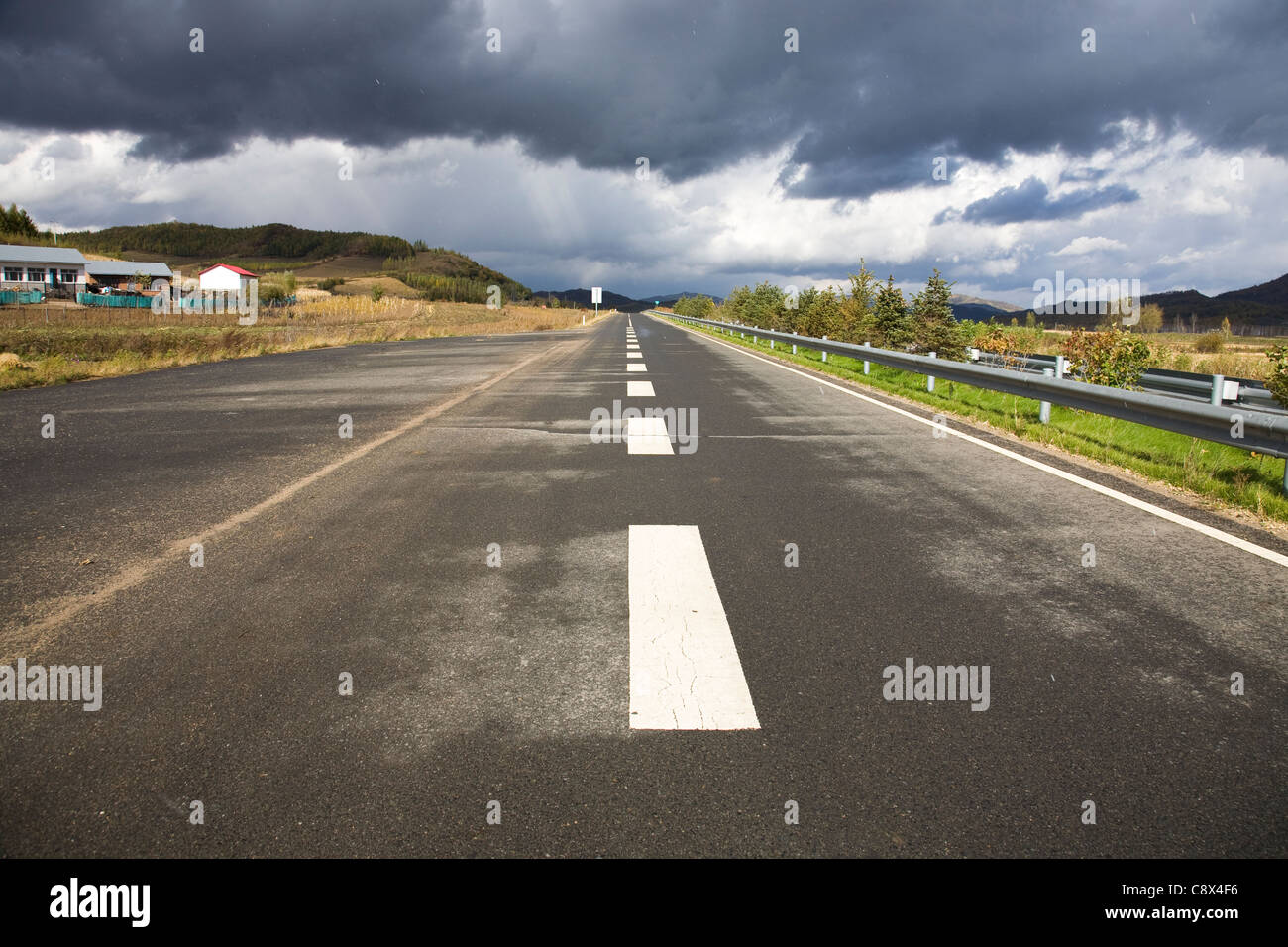 Freeway street hi-res stock photography and images - Alamy
