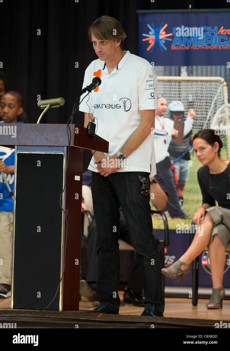 Tony Hawk public appearance Tony Hawk Visits Capitol''s School Children ...