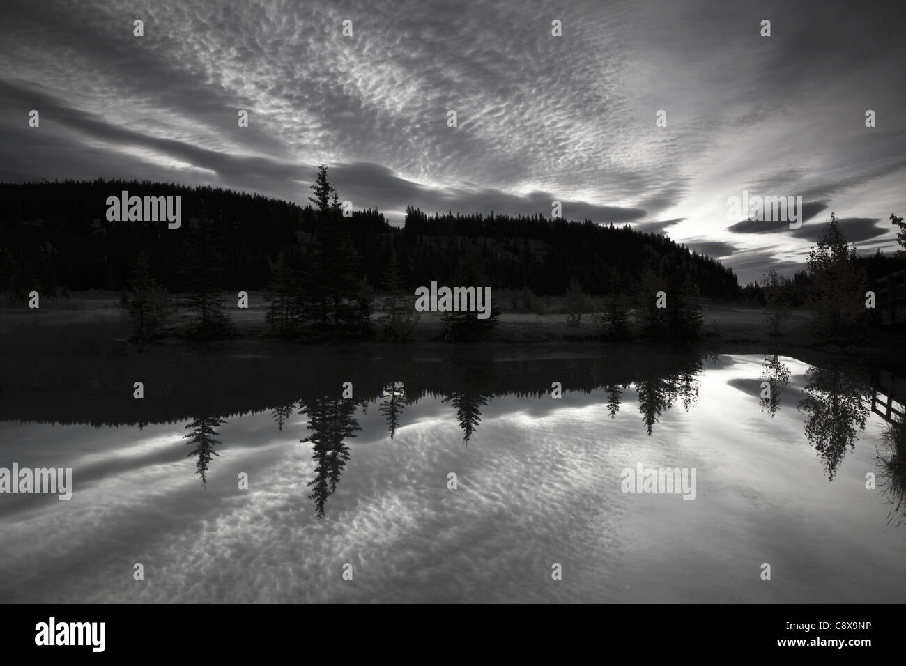 Dark pools water cascade hi-res stock photography and images - Alamy