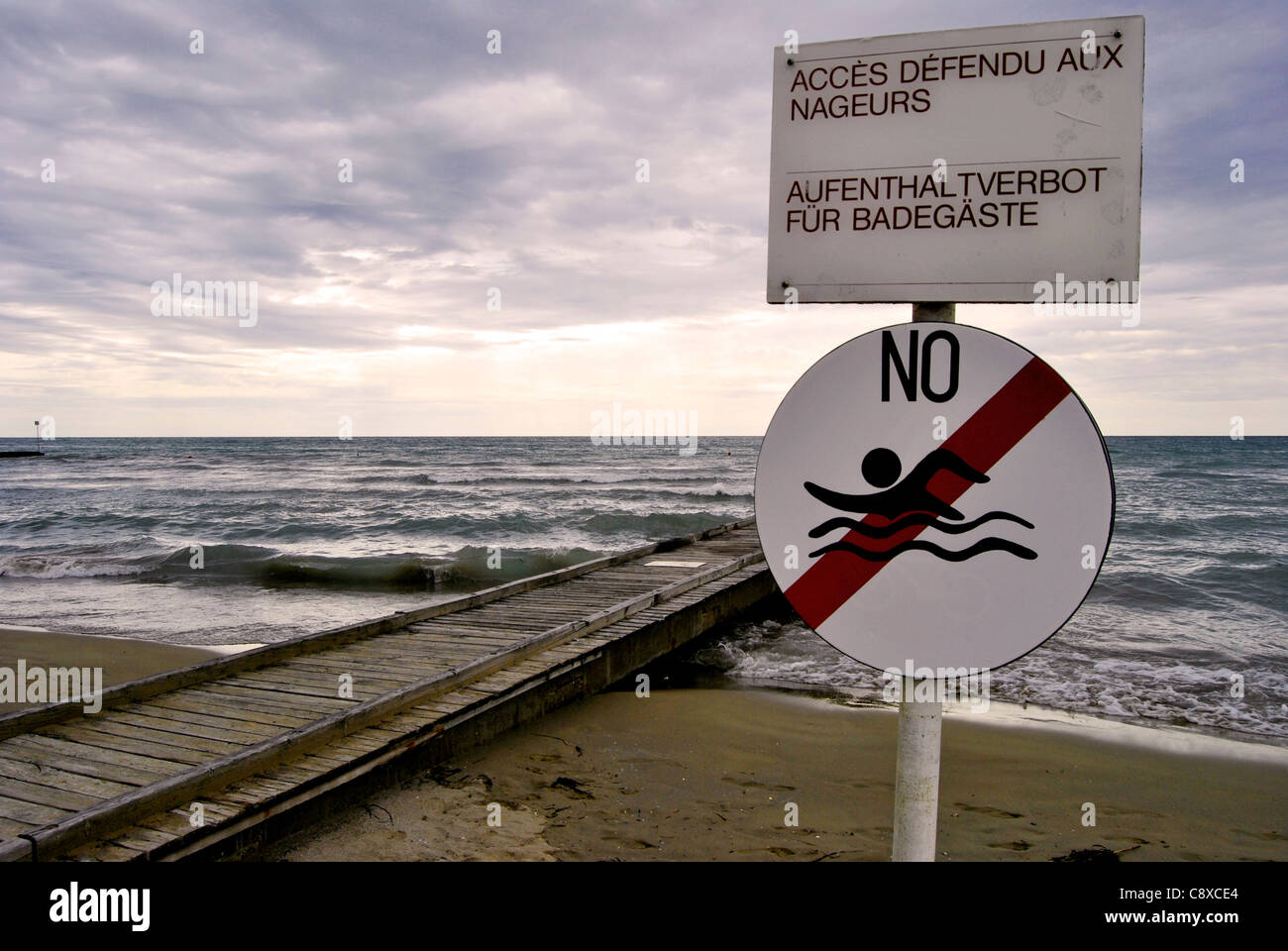 Swimming forbidden warning sign Stock Photo - Alamy