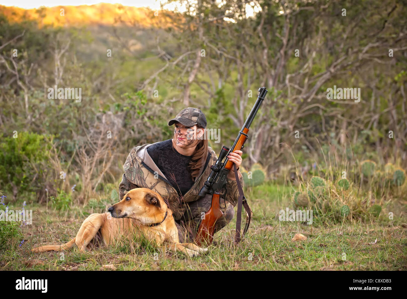 Hunter with dog hi-res stock photography and images - Alamy