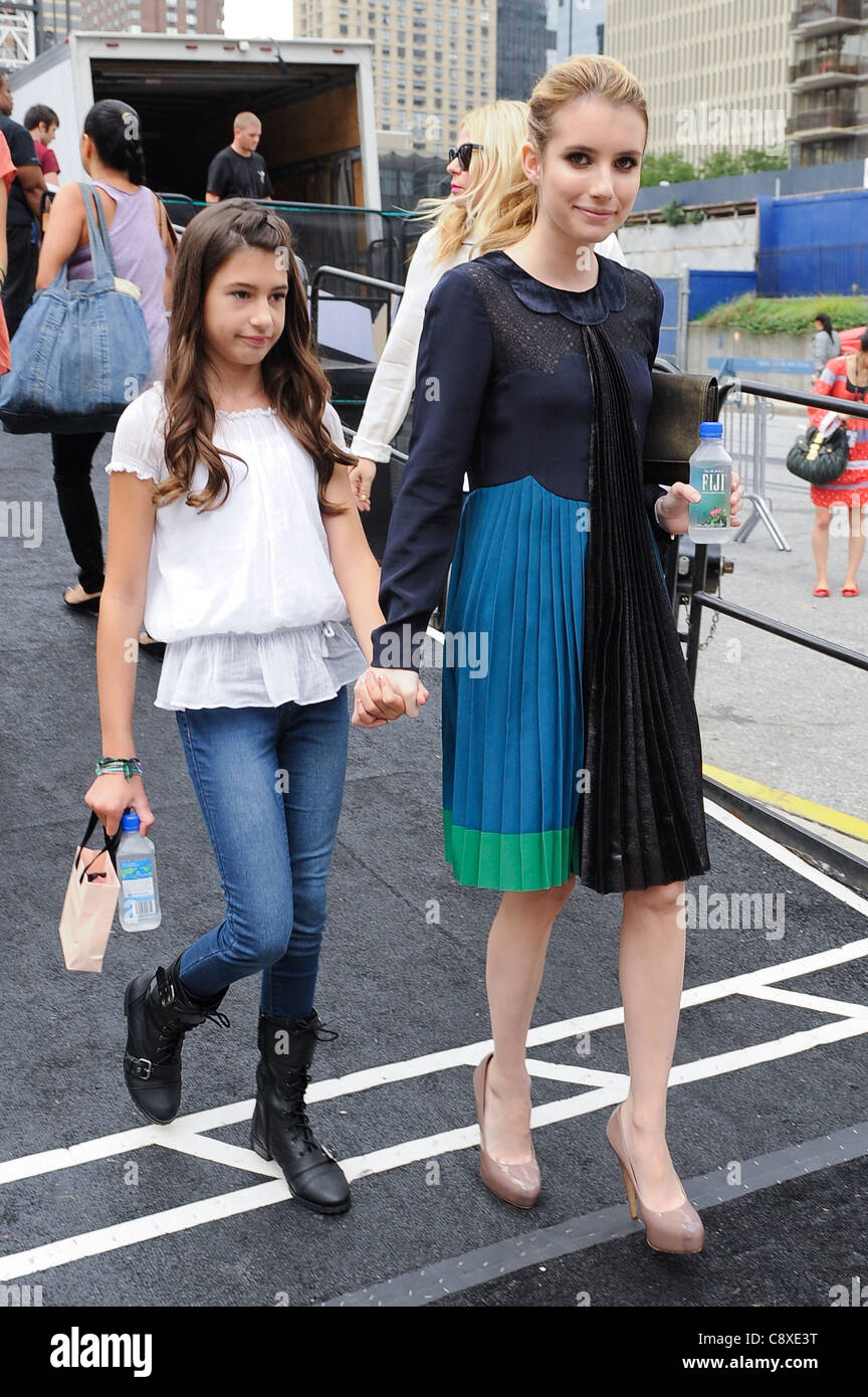 Leave the mercedes b hi-res stock photography and images - Alamy