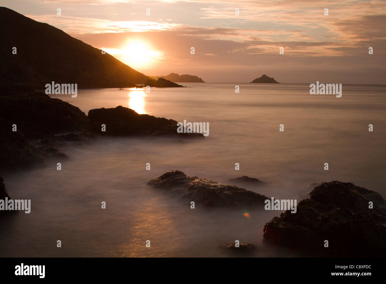 Lundy Bay; near Polzeath; Cornwall; UK; sunset; looking west Stock ...
