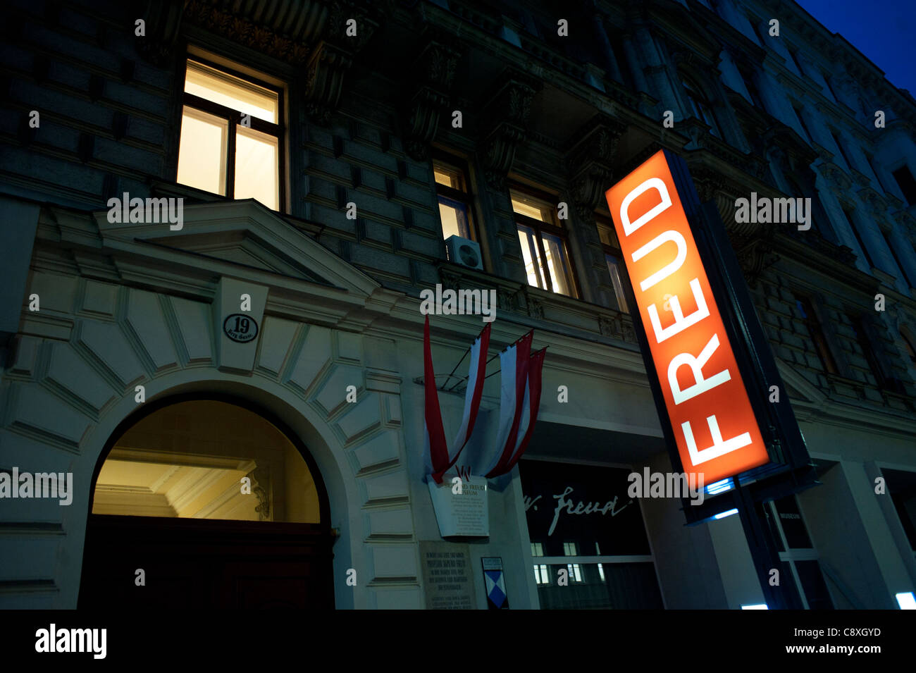 Freud vienna hi-res stock photography and images - Alamy