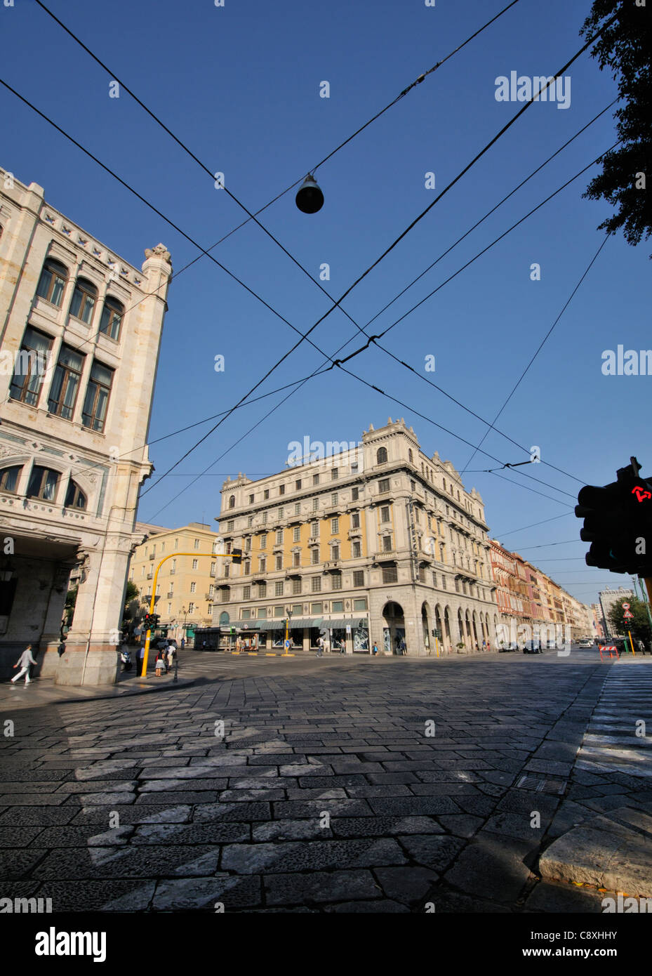 Rinascente hi-res stock photography and images - Alamy