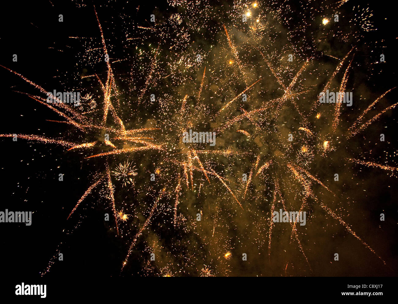 Sparkling fireworks hi-res stock photography and images - Alamy