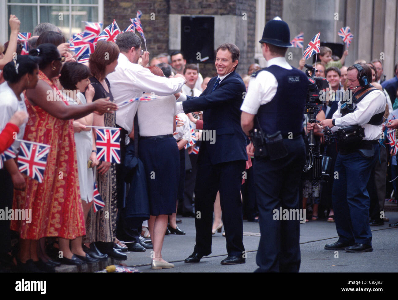 Tony blair 1997 hi-res stock photography and images - Alamy