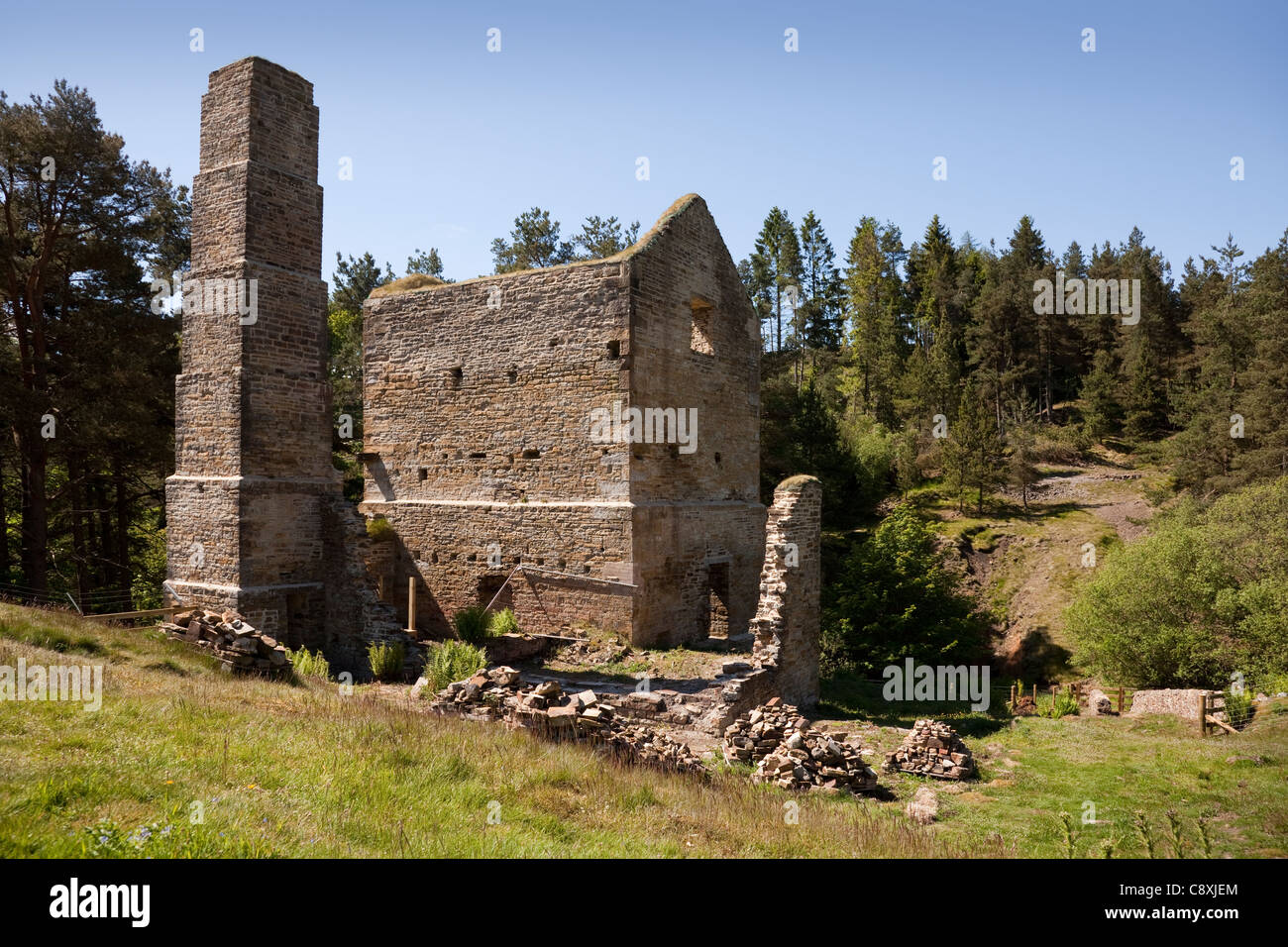 Old abandoned lead mining engine house, Upper Weardale, Blanchland ...