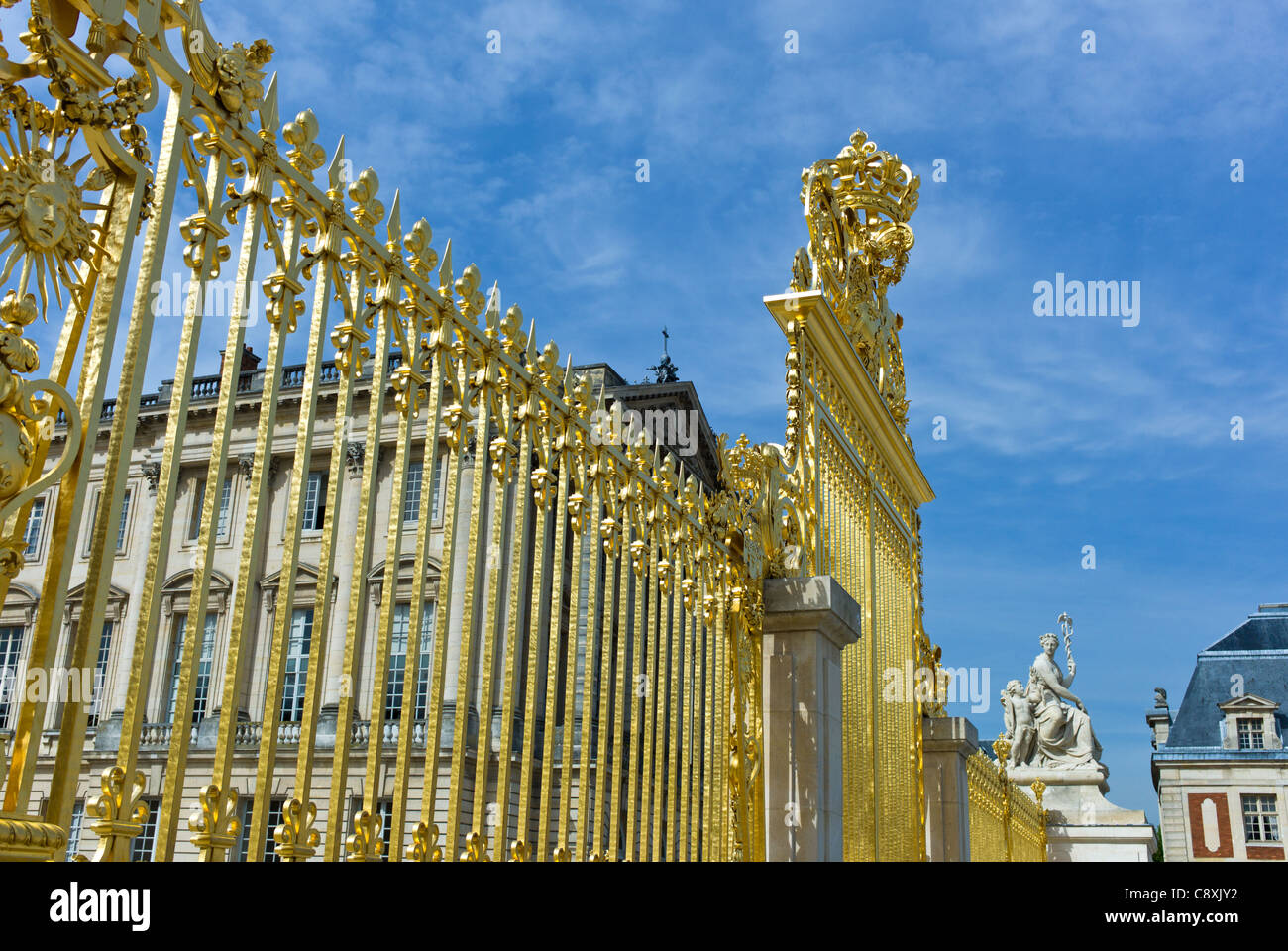 Paris, the gate of the Royal Palace of Versailles Stock Photo - Alamy